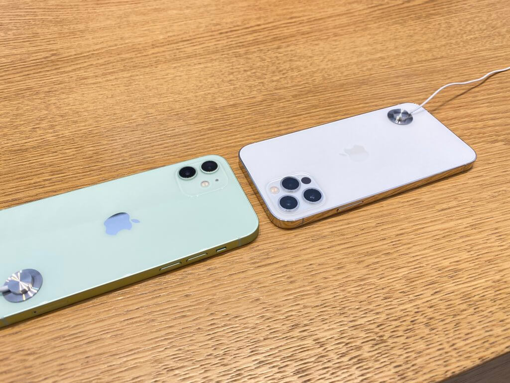iPhone 12 + 12 Pro Ersteindruck: Alle Farben, Design und Apple Store in ...